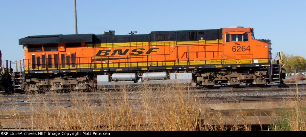 BNSF 6264